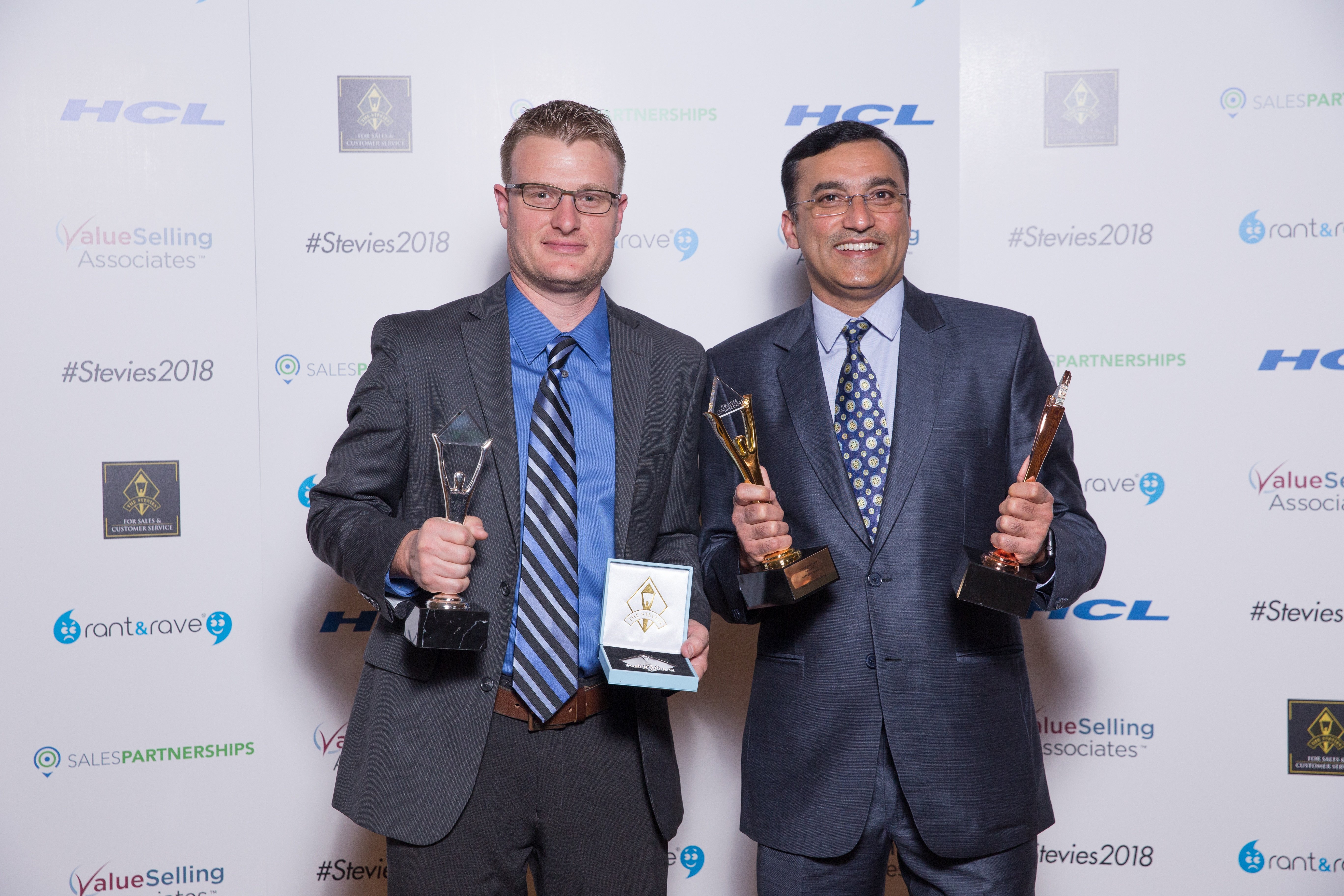 How a Start-up Went From 0 to 4,000 in a Global Market